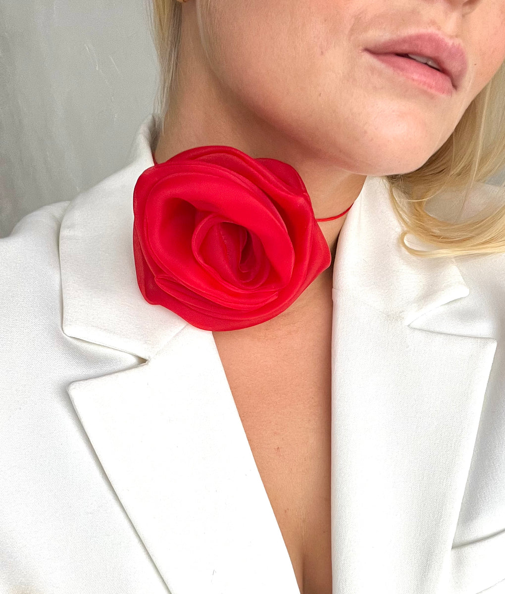 2in1 mažesnė gėlė sagė / kaklo aksesuaras "Cherry" – Mari made